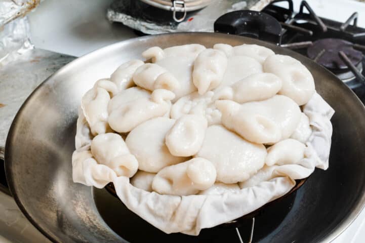 Toisan New Year Rice Cakes (迎年圓) | Lisa Lin