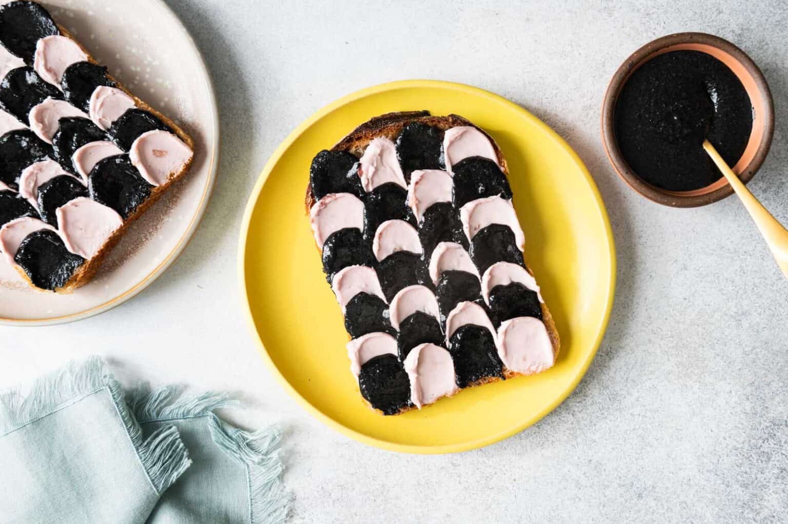 Black Sesame Paste (spreads easily + not too sweet)